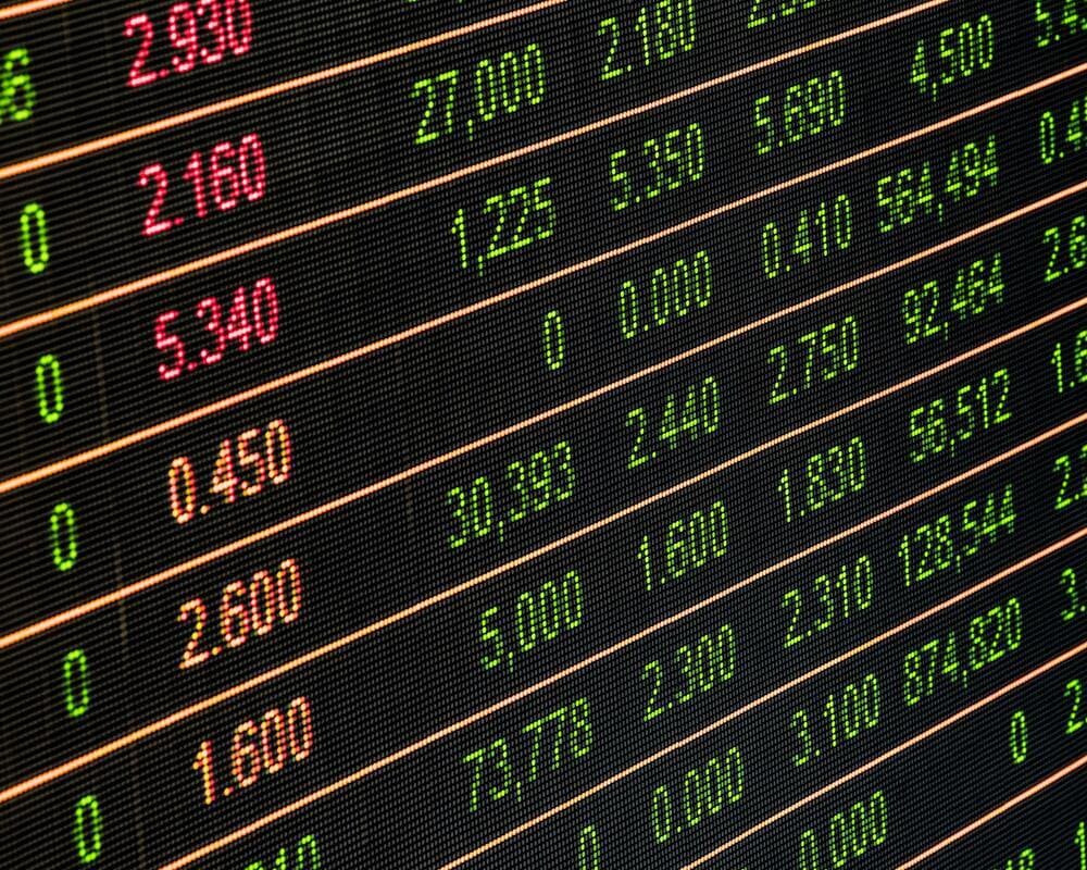 Beleggen in aandelen: voordelen en nadelen (2025) - BeleggersWiki